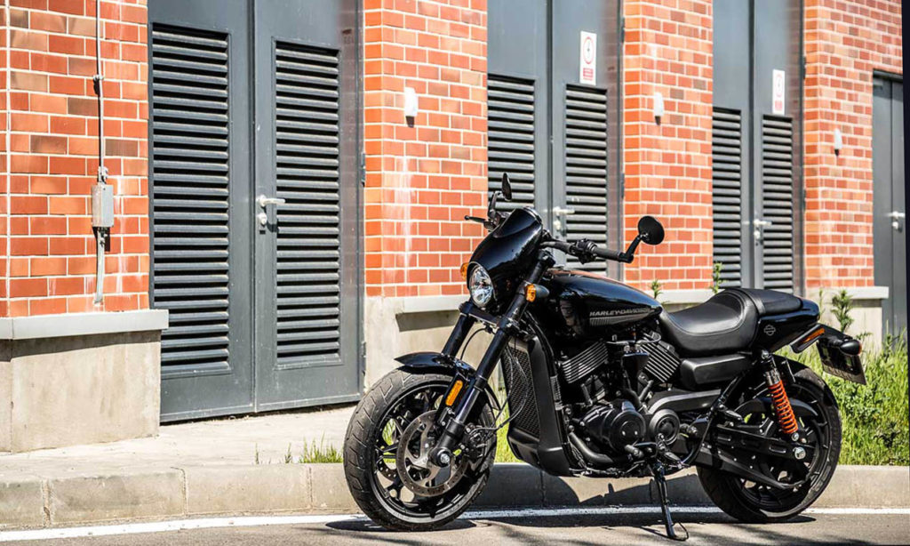 Test Harley-Davidson Street Rod - Ștrengarul - MotorXpert